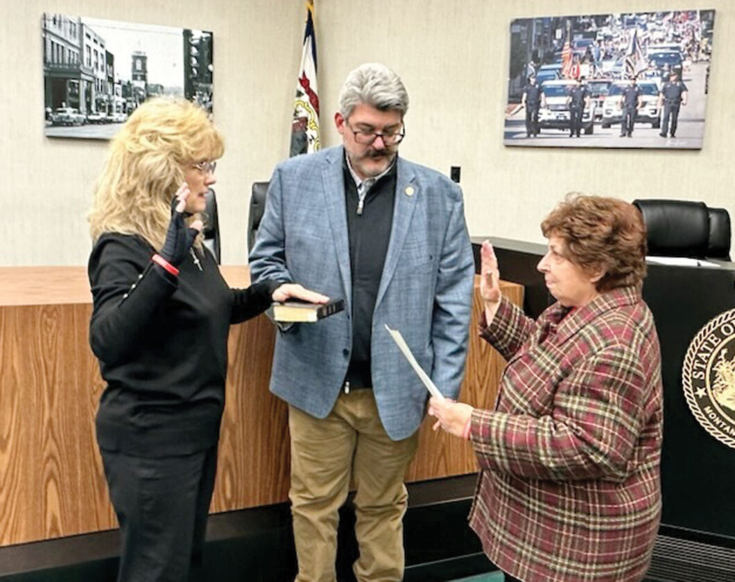 Parkersburg City Council elects officers | News, Sports, Jobs - News and Sentinel